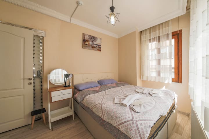 Pearl City Apartments, Room 3 - Fatih