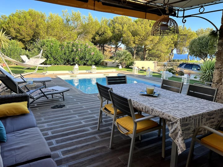 Villa Con Piscina & Giardino - Calvi