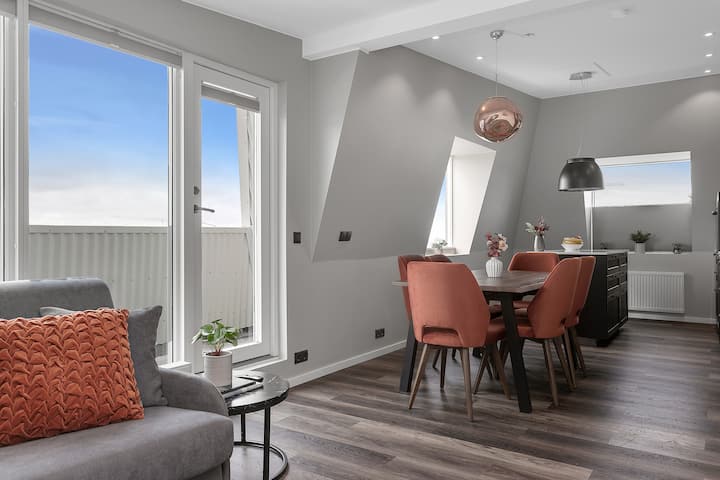 Alva Snorrabraut | Deluxe Two Bedroom Apartment - Reykjavik