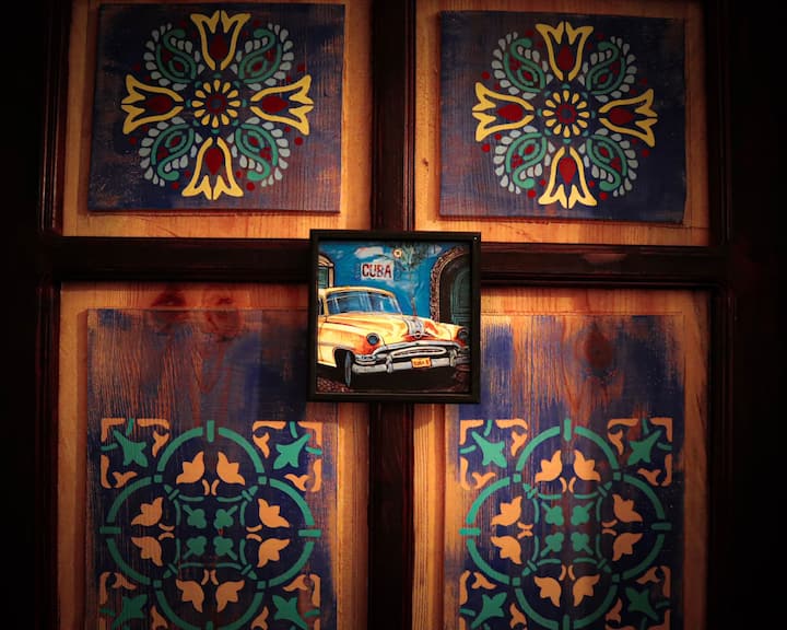 Kaleiçi'nde Küba Konseptli Oda - Seferihisar