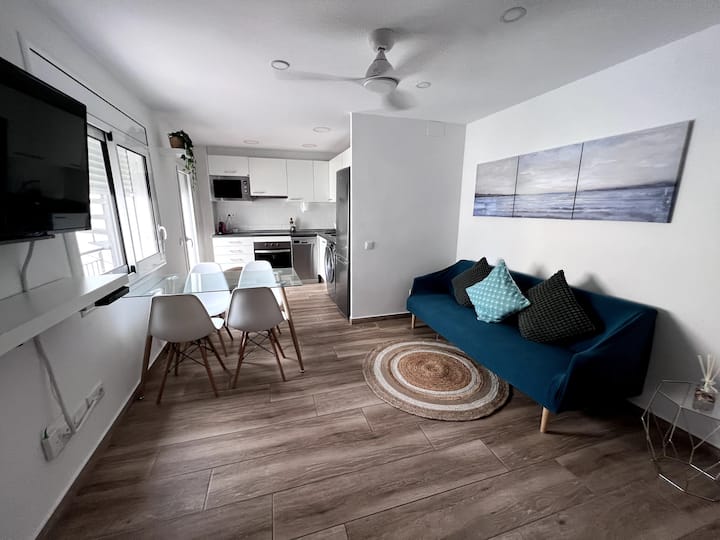 Entire Place W/ Private Rooftop - El Masnou