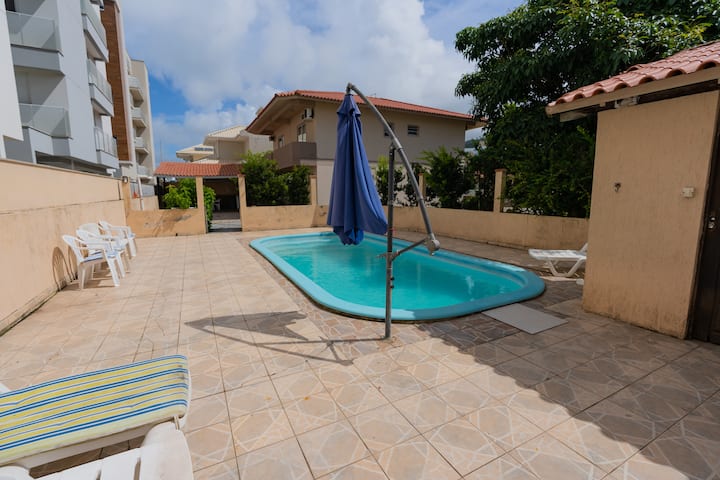 Casa Com Piscina, 150 M A Praia. - Governador Celso Ramos