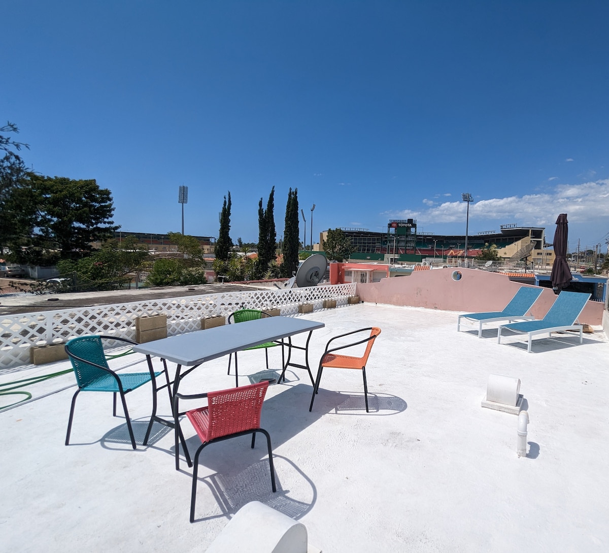 Luminoso y fresco - Costa oeste - Casas en renta en Mayagüez, Mayagüez ...