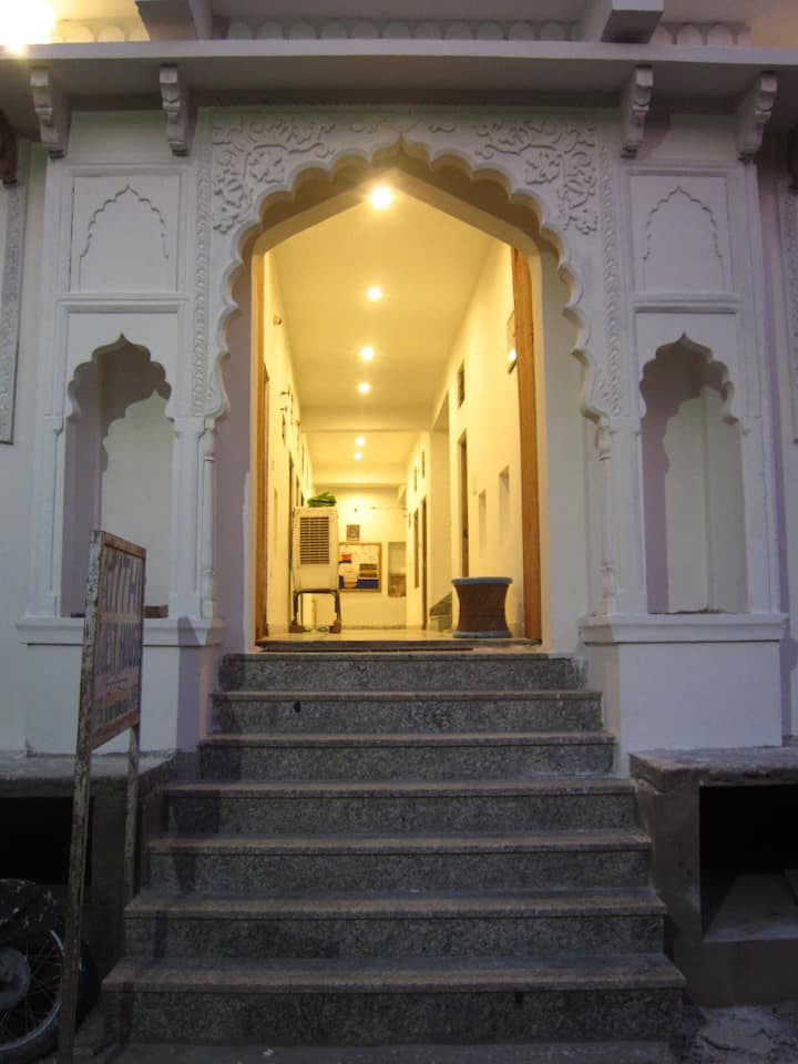 Homestays In Pushkar | Book from 44 Stay Options @Best Price