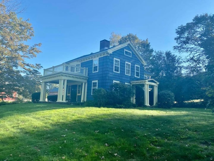 Country Home - Short & Long-term - Bethany, CT