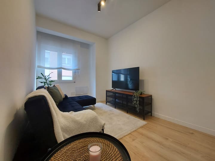 Coqueto Piso En Gijón, Asturias- Vut 3959 - Gijón