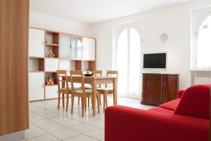 Red- Comodo Appartamento In Zona Centrale - Porto Recanati