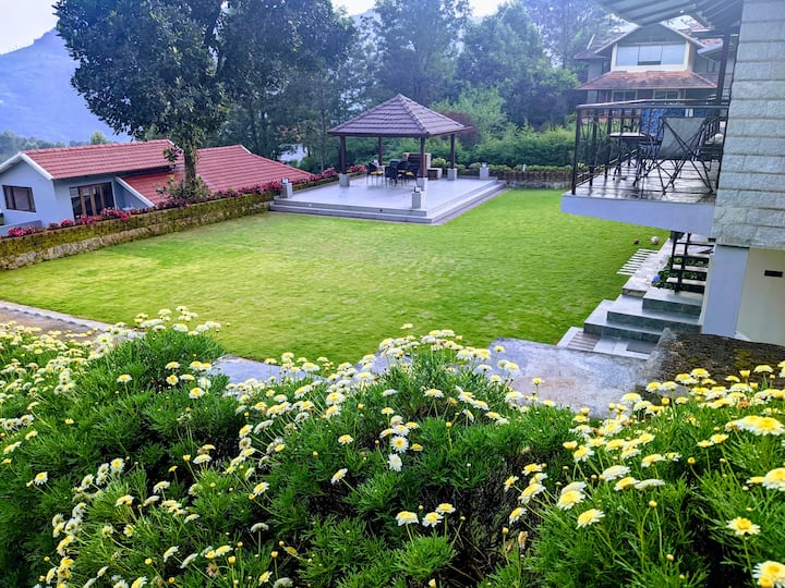 Luxury Villa (2 Bhk, King Size, Independent Villa) - Coonoor