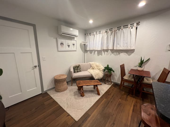 Furnished Rental In Ashland - Ashland, OR