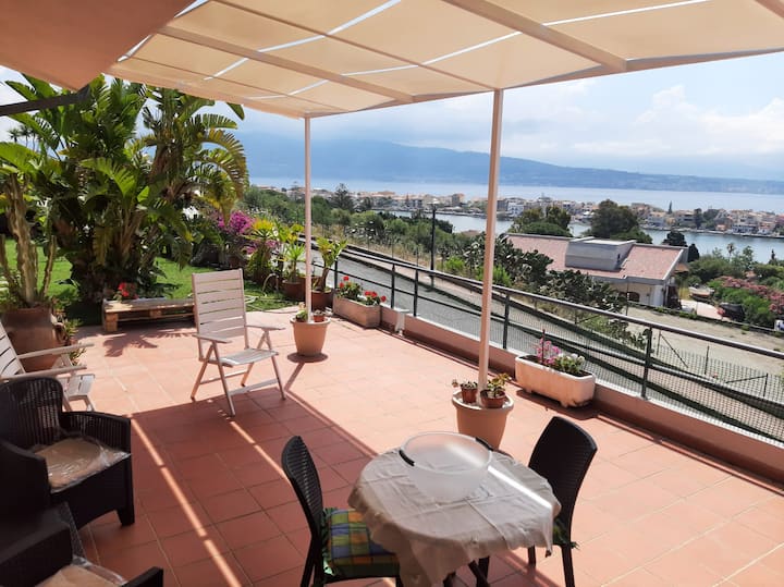 Bilocale In Villa Panoramico - Villa San Giovanni