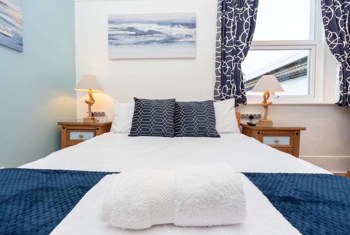 Private King Room With En-suite Great Yarmouth - Great Yarmouth