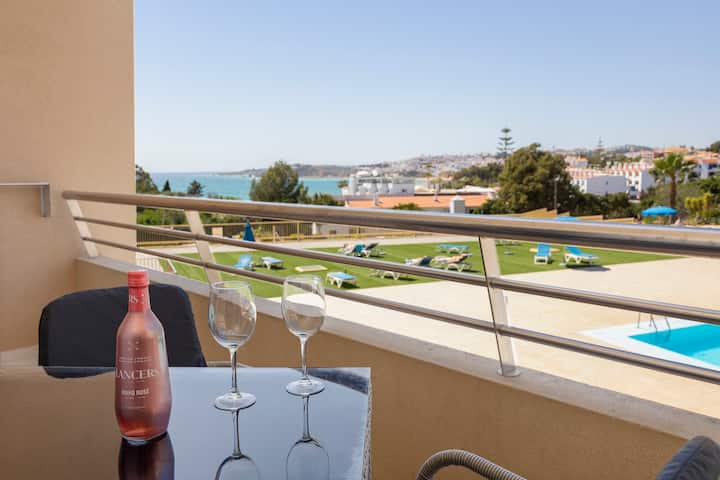 Amazing 1 Bed With Sea Views - Albufeira