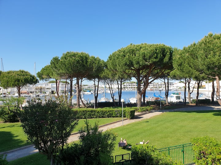 Studio Cabine éTat Neuf - 4 Couchages - Le Grau-du-Roi