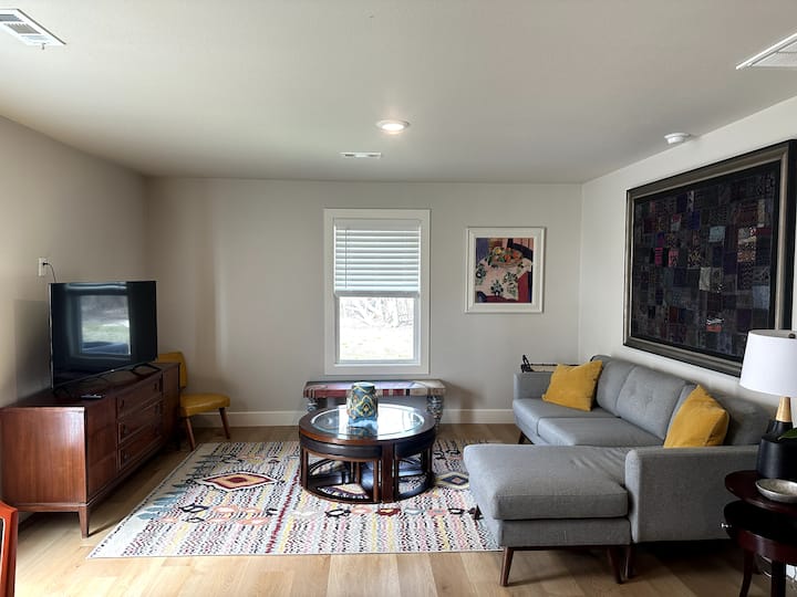The Benton At 411- Downtown Retreat - Bentonville, AR