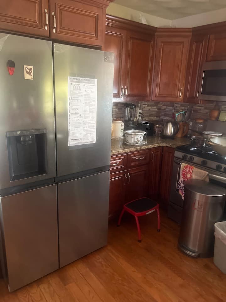 Nice Space To Stay Out Of. - Barrington, RI