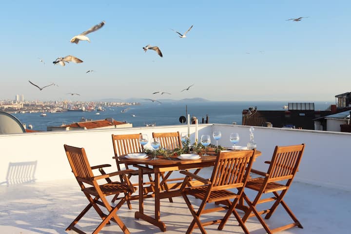 Charming Flat W/terrace @ Taksim - Beyoğlu