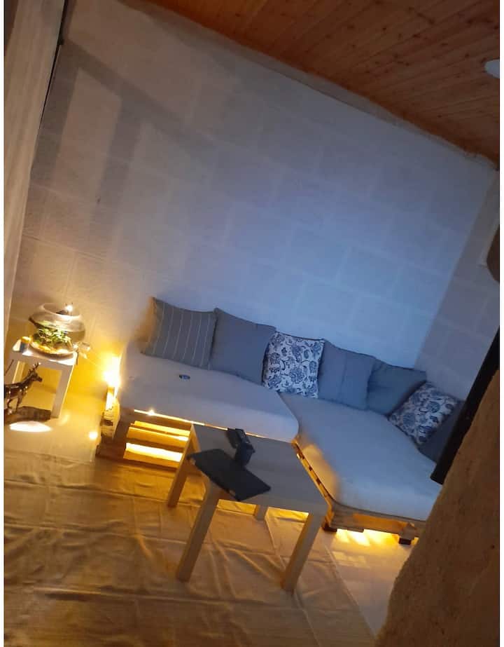 Central Apt 3 Mins From Paris Square - Amman