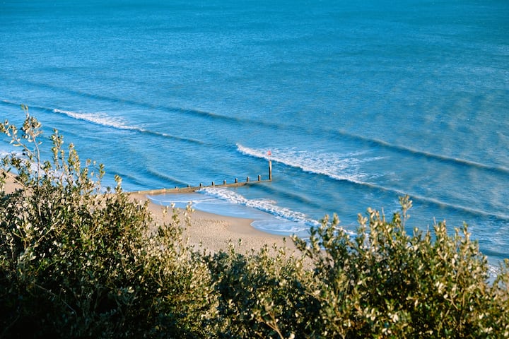 Modern Beach & Town Centre Flat - Bournemouth