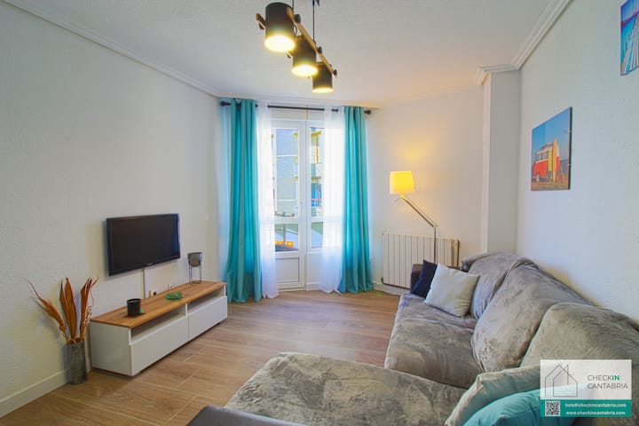 Entre Playa Y Puntal - Solares