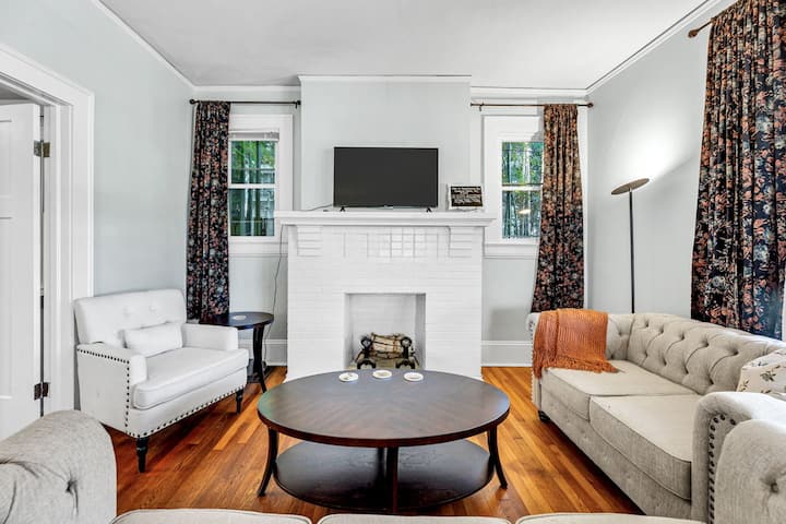 Comfortable Classic - Downtown - Winston-Salem, NC