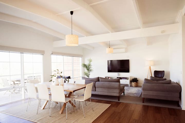 Jook Shak With Outdoor Fire Pit! - Torquay