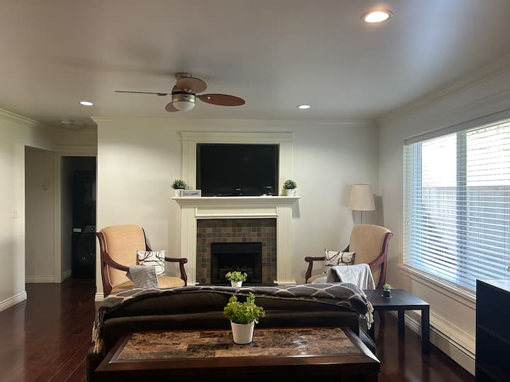 Cozy Greater Vancouver Suite - Aldergrove