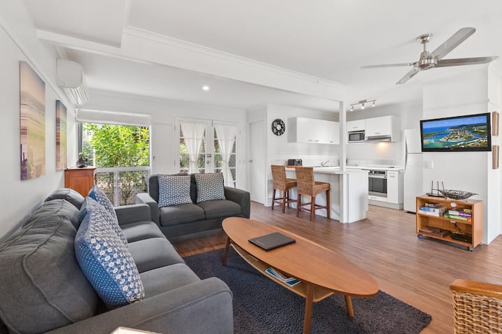 Comfortable 3 Bedroom Townhouse - Noosa Heads