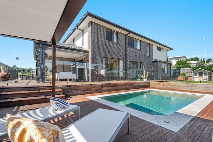 New Large Luxury House Heated Pool 3 Mins To Beach - Lennox Head