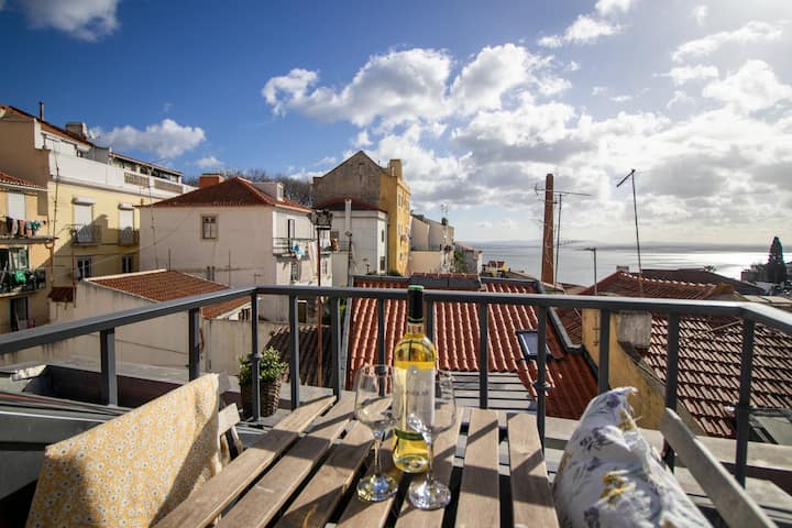 Amazing Roof Apart @ Loios Studios & Apart - Lisboa