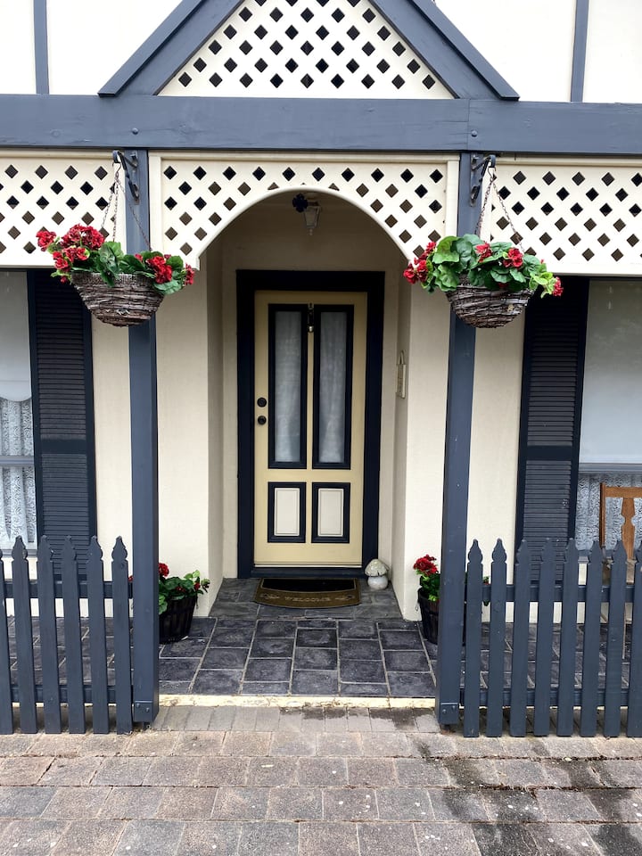 The Gingerbread House - Middleton