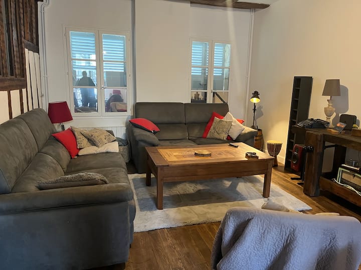 Une Chambre Dans Maison Du 17ème - Bourges