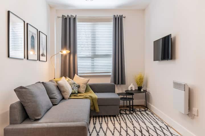 City Centre. Two Bedroomed Two Bathroom Apartment - Liverpool