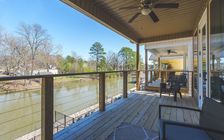 Lakefront Gem In Lake Hamilton - Lake Hamilton, AR