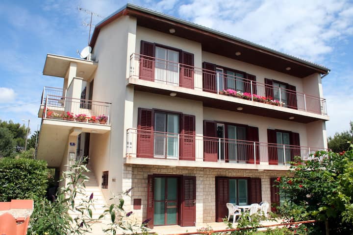 Apartment Elis - Premantura