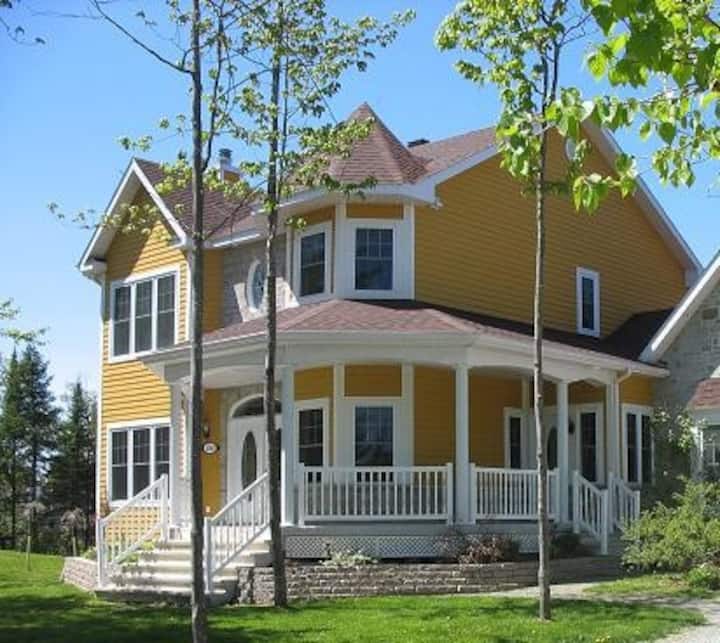 Aux Mille Et Un Plaisirs - Sherbrooke