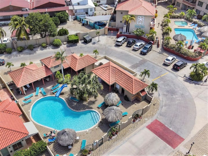 Walk To The Beach From Sea Turtle Condo - Aruba
