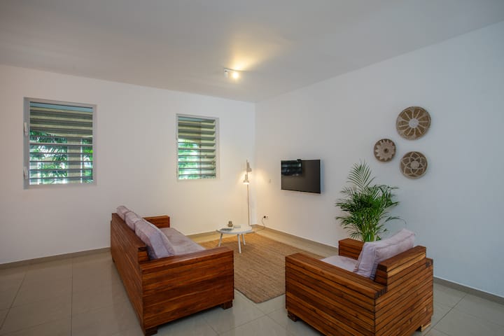 Cocobana 2br Apt With Pool, Near Jan Thiel & Mambo - Curaçao