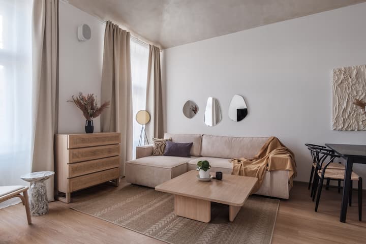 1bdr Apt. W/workspace • Central Location • Mizu - Praga