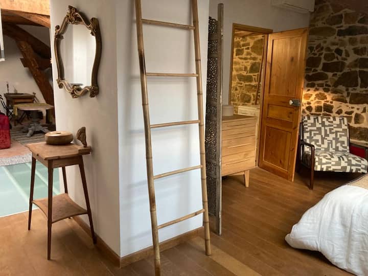 Appartement Atypique, Style Loft, En Plein Centre. - Toulon