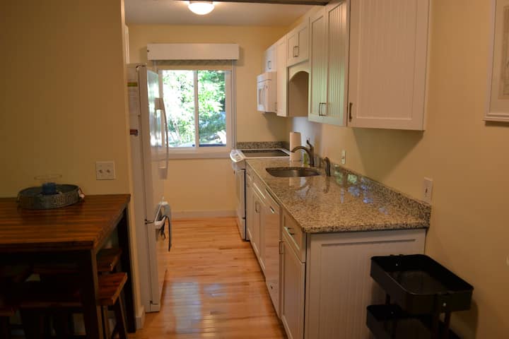 Adorable 2 Bedroom Quechee Kingswood Condo - Woodstock, VT