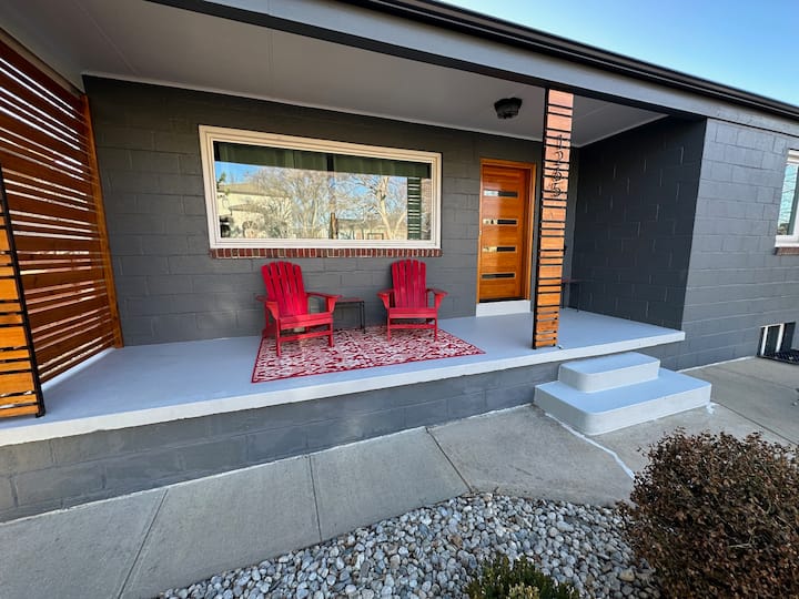 Walking Distance To Restaurants In Wash Park! - Denver, CO