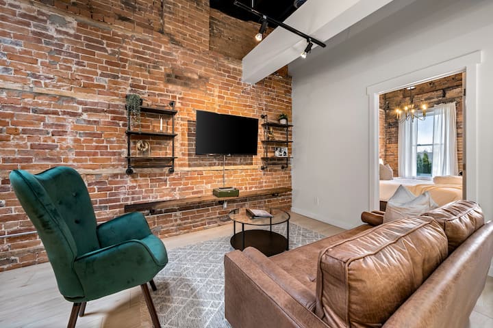 The Goodman: Front Street Flats - Belleville