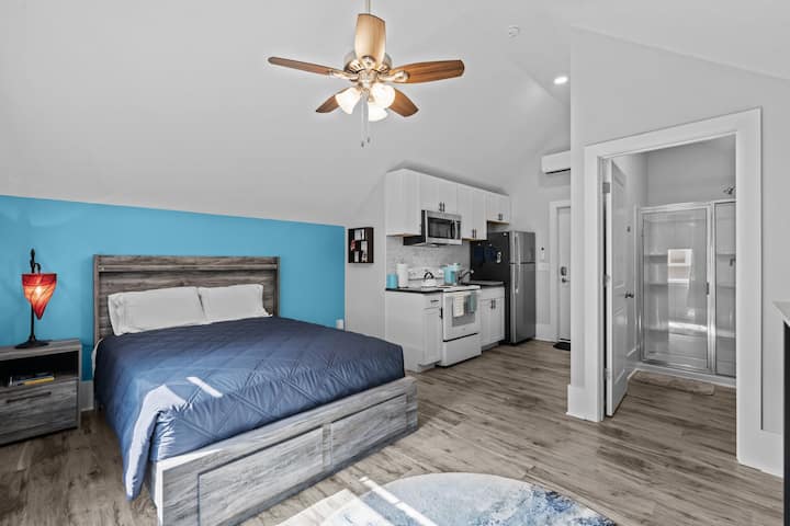 Quaint Studio W/private Entrance Close To Downtown - Raleigh