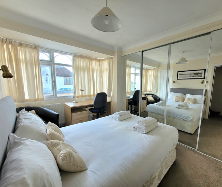 Double Room With Shared Bathroom - Oxford
