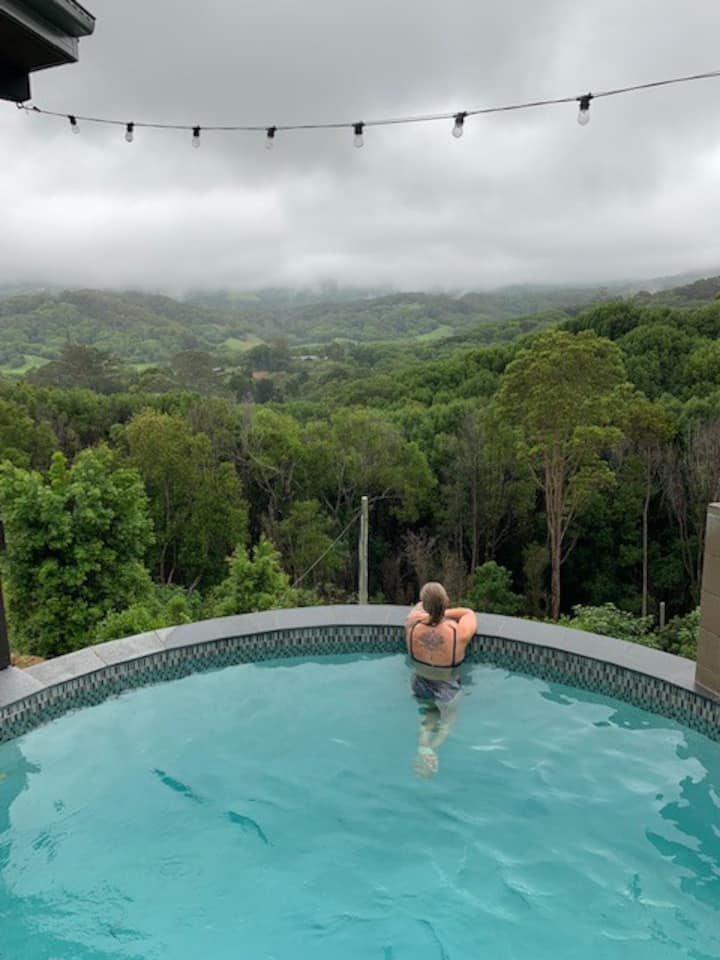 Couples Hidden Gem In The Clouds - Gold Coast