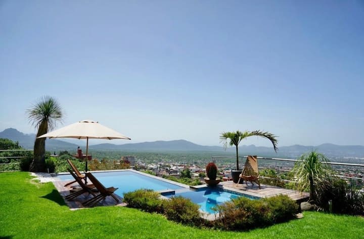 The Spoiled,  Increíbles Vistas ! - Cuernavaca