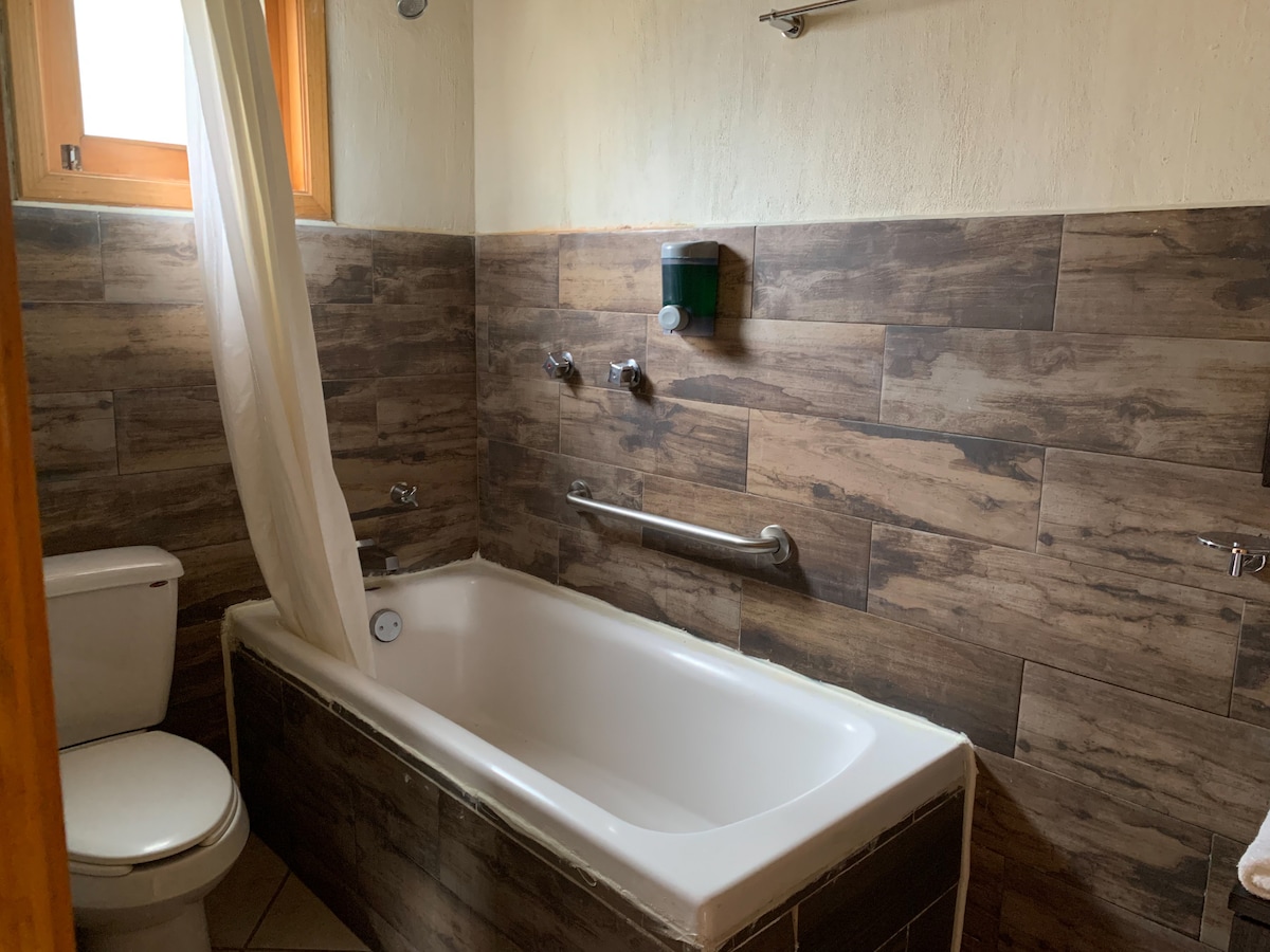 Adobe y Teja: Refugio Rústico-Elegante "San Ramón" - Hoteles en renta ...