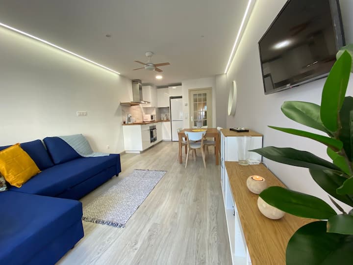 Apartamento Con Piscina En Primera Línea De Mar - Espanha