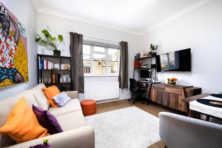 Cosy 1-bed Flat In Queens Park! - London