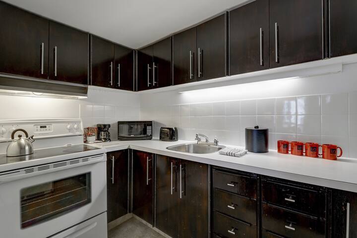 Premiere Suite 2 Queens And Sofa Bed - Longueuil